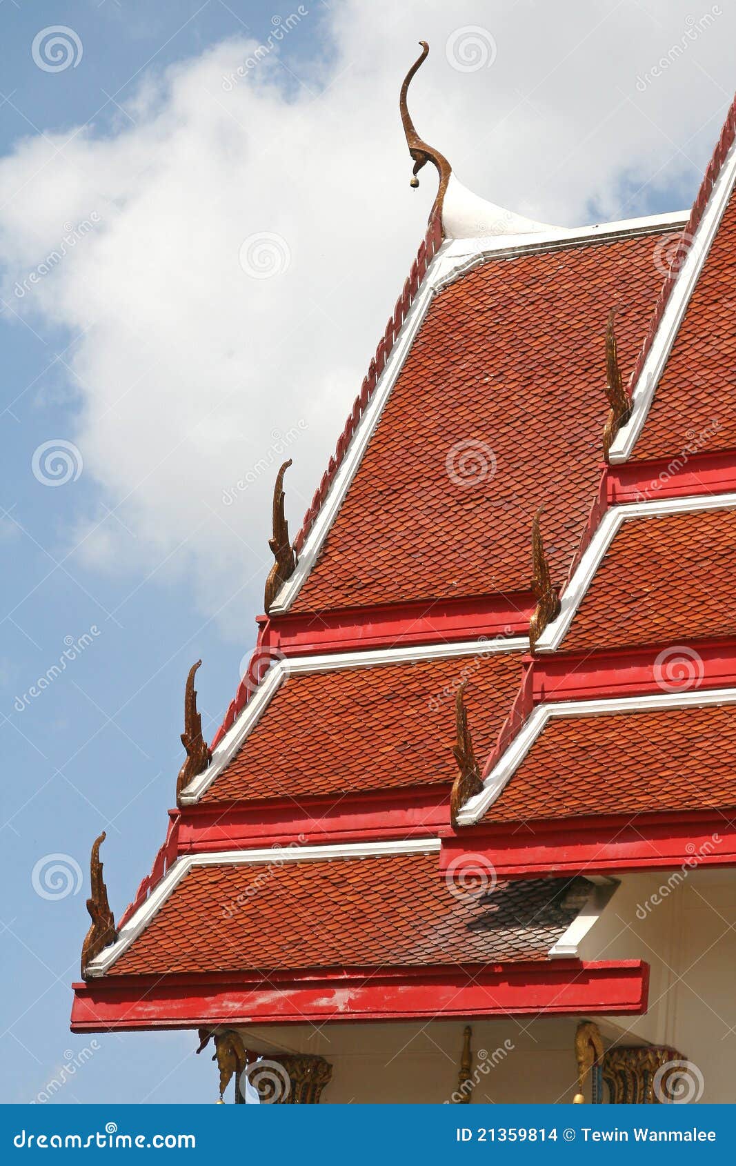 Traditional Thai Style Roof Temple Stock Photo - Image of color, detail ...