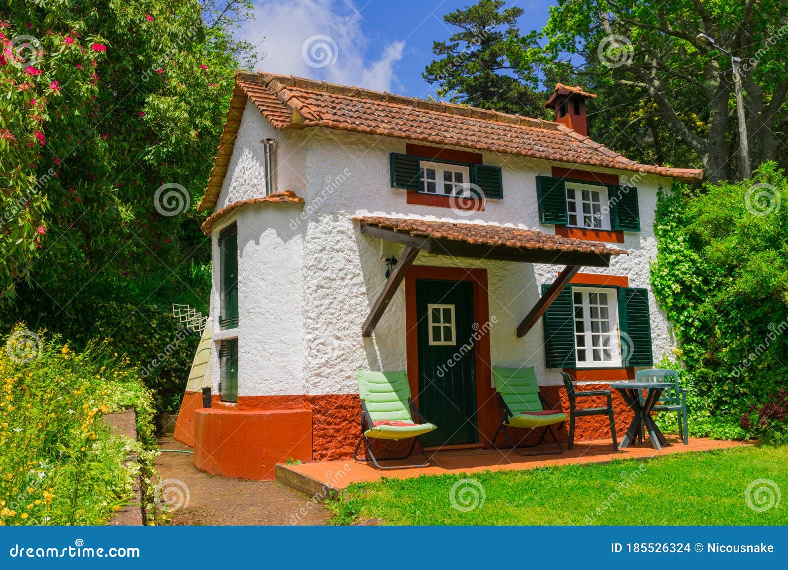 Traditional Tiny Madeira House in Monte Stock Photo - Image of monte ...