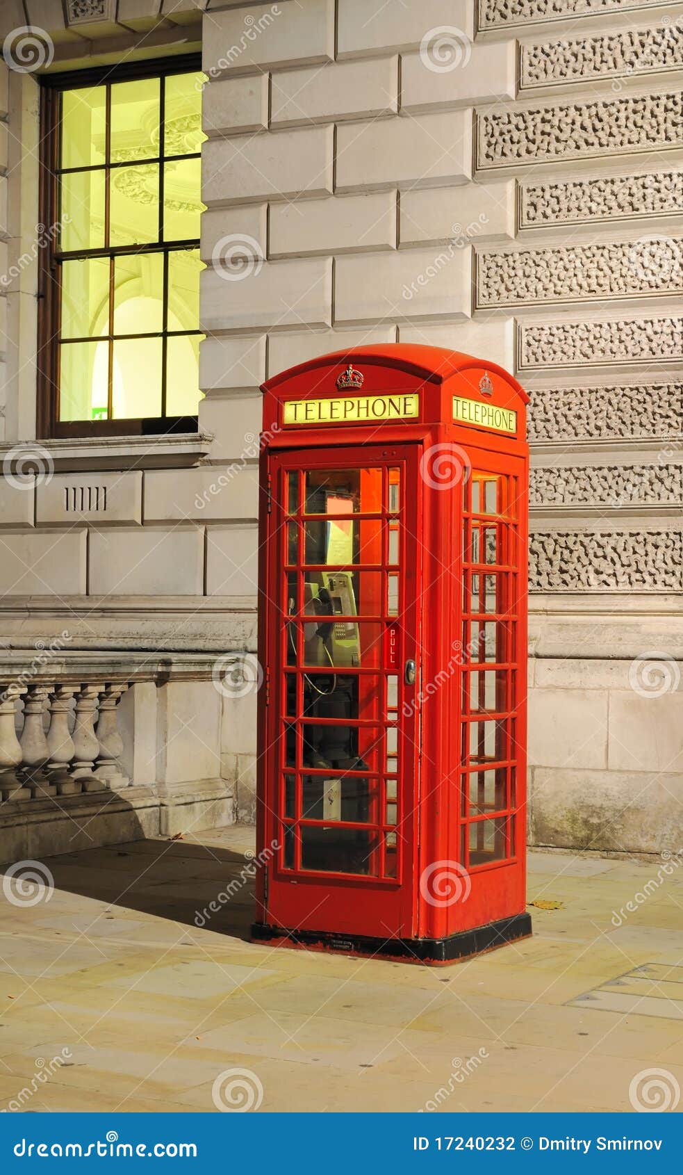 Traditional UK phone box stock photo. Image of empty - 17240232