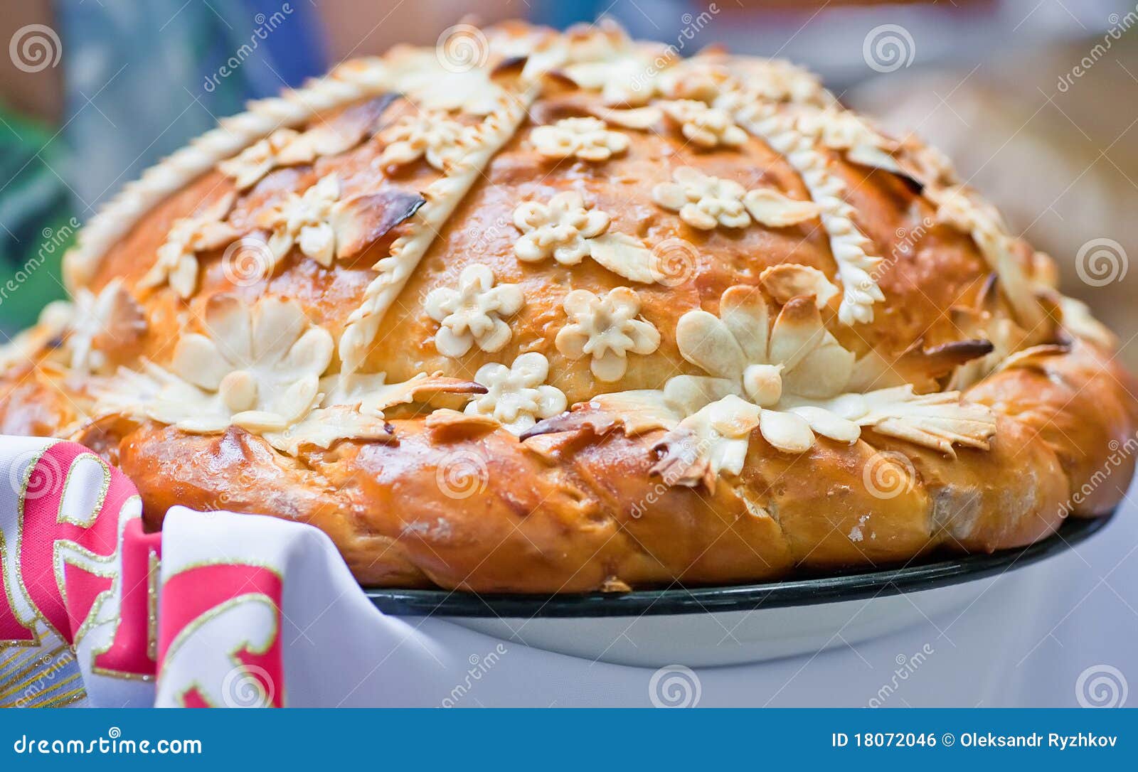 Traditional Ukrainian Wedding Bread Stock Photo - Image of decoration ...