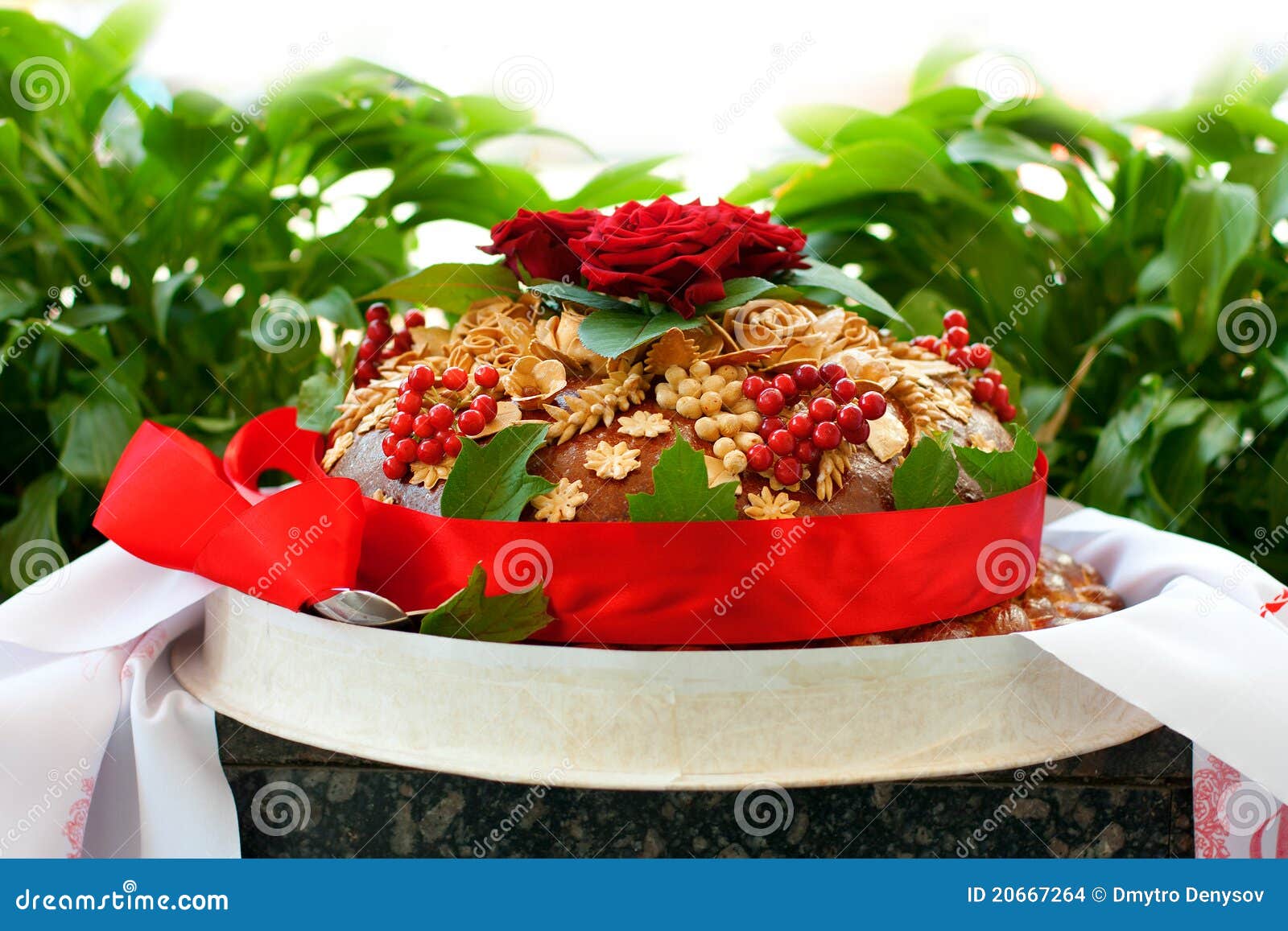 Traditional Ukrainian Wedding Bread Stock Photo - Image of texture ...