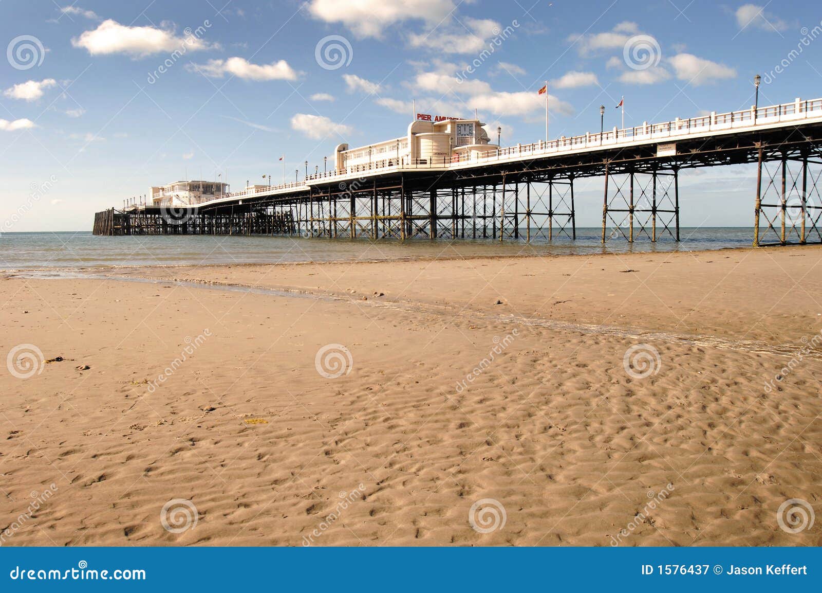 Traditional Victorian British Pier Stock Image - Image of holidays ...