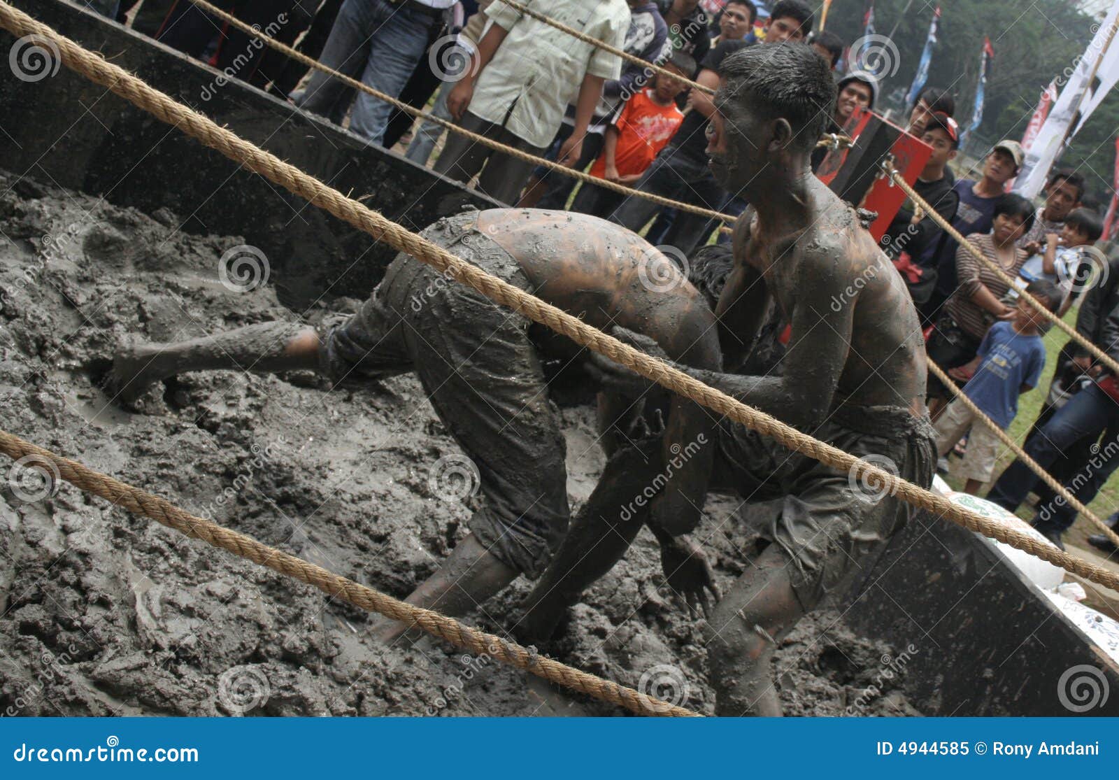 Traditional Wrestling editorial image. Image of village - 4944585