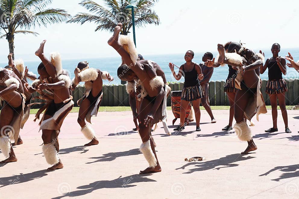 Traditional zulu dance editorial photo. Image of male - 4745461