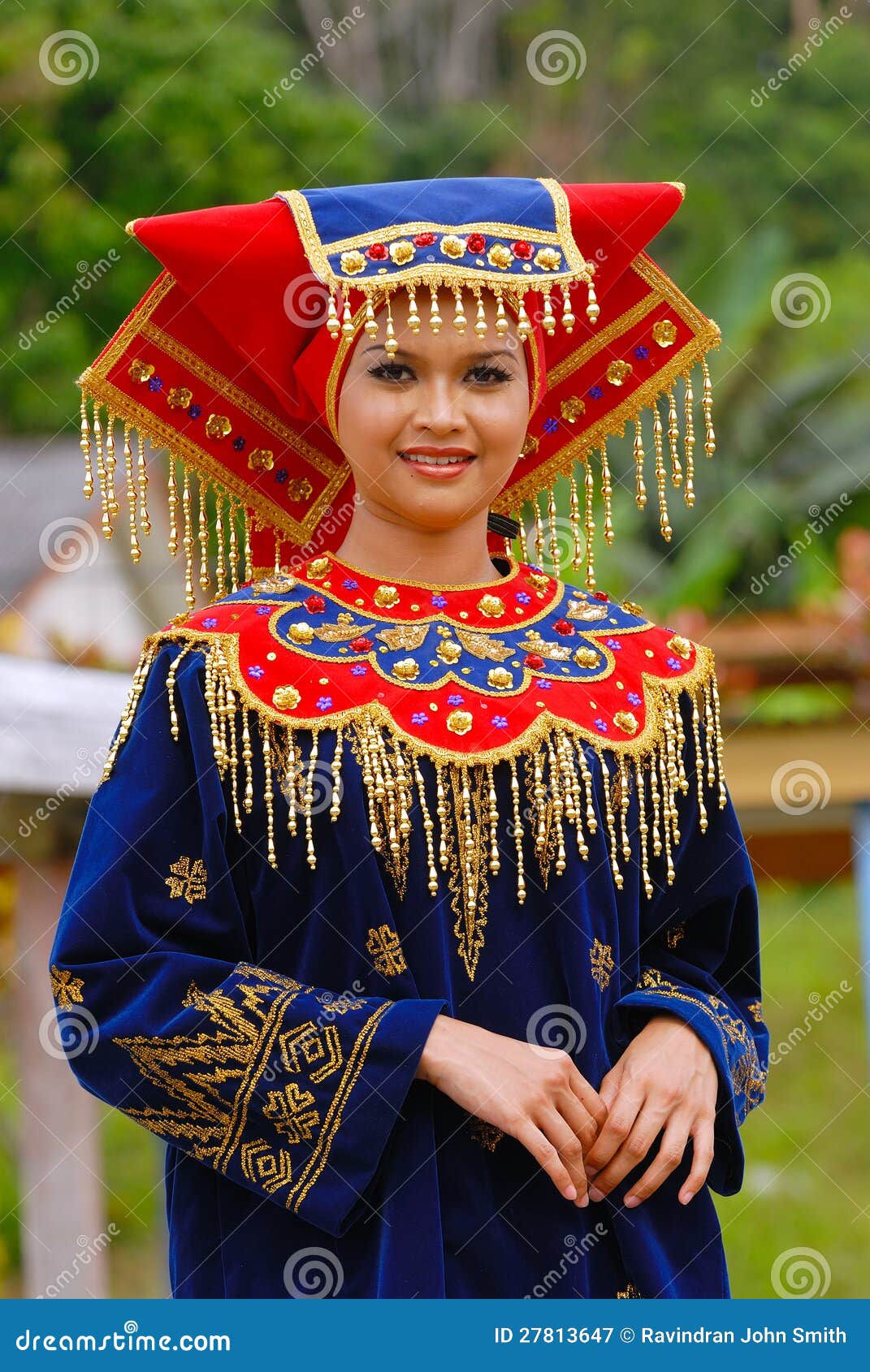 Traditioneel Kostuum Van Negeri Sembilan Redactionele Fotografie ...