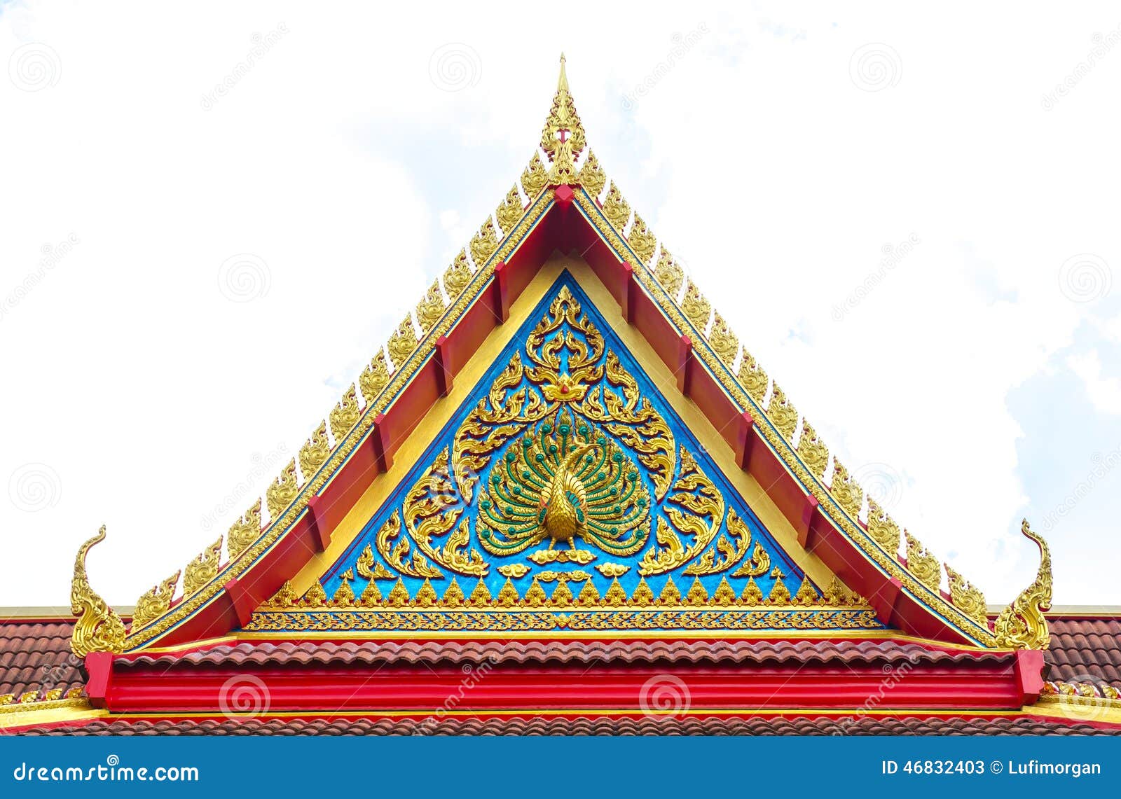 Traditioneel Thais Stijlpatroon Op Het Dak in Tempel Stock Afbeelding ...