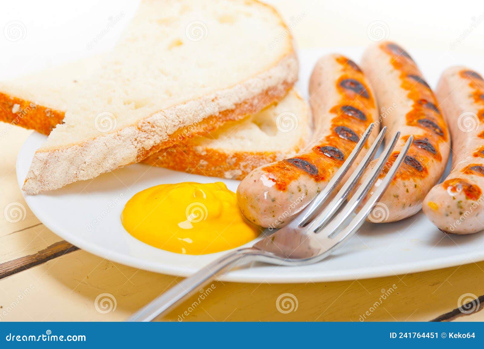 Traditionele Duitse Worstjes Stock Afbeelding - Image of delicatesse ...