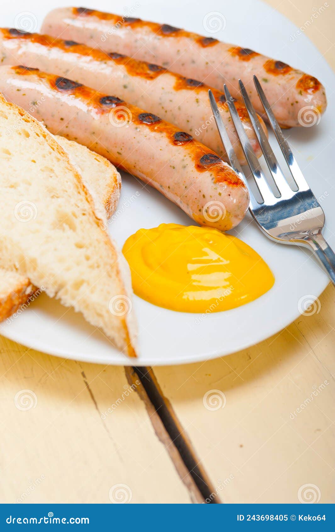 Traditionele Duitse Worstjes Stock Afbeelding - Image of voeding ...