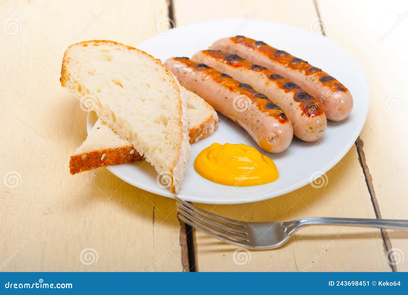 Traditionele Duitse Worstjes Stock Afbeelding - Image of heet, beiers ...