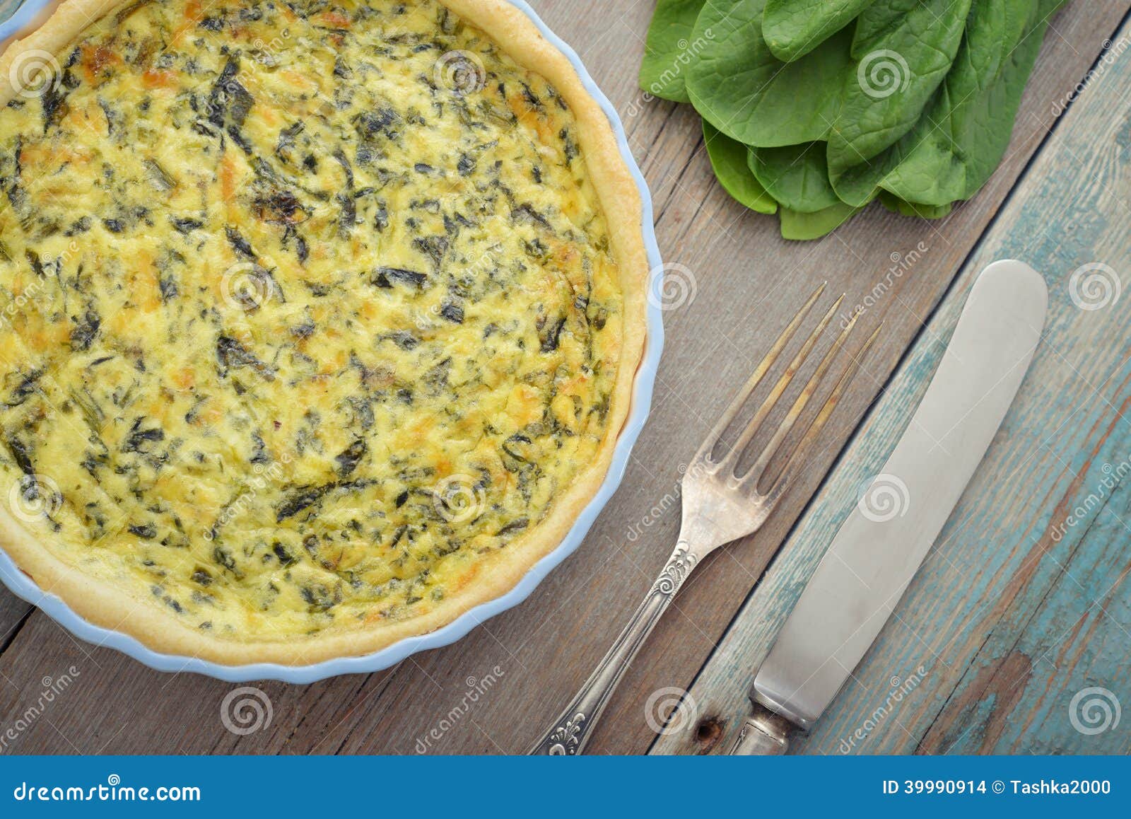 Traditionele Franse Quichepastei Stock Foto - Image of houten ...