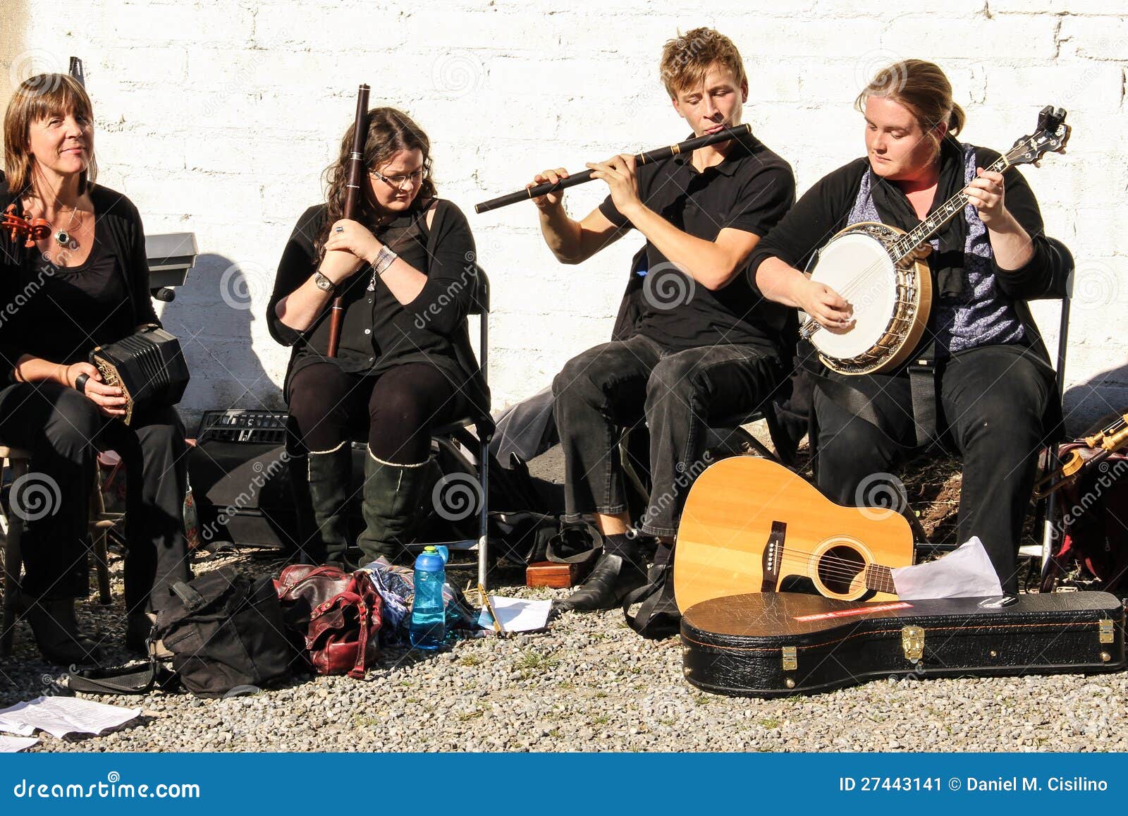 Traditionele Ierse Muziek En Dans Redactionele Foto - Image of dans ...