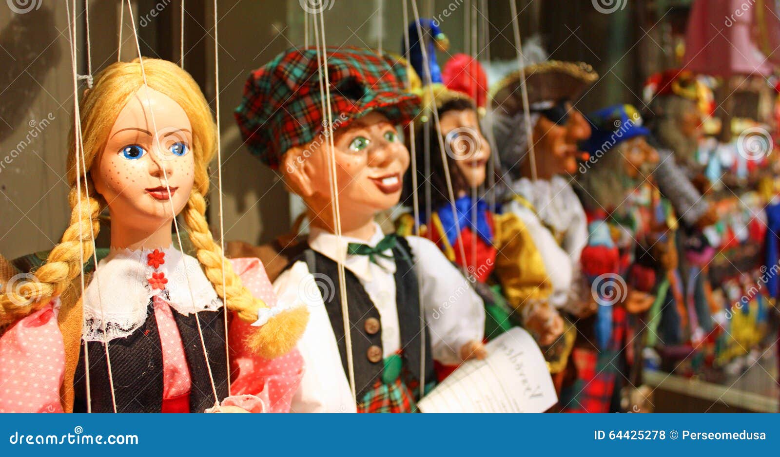 Traditionele Marionetten - De Jonge Dame Stock Foto - Image of grappig ...