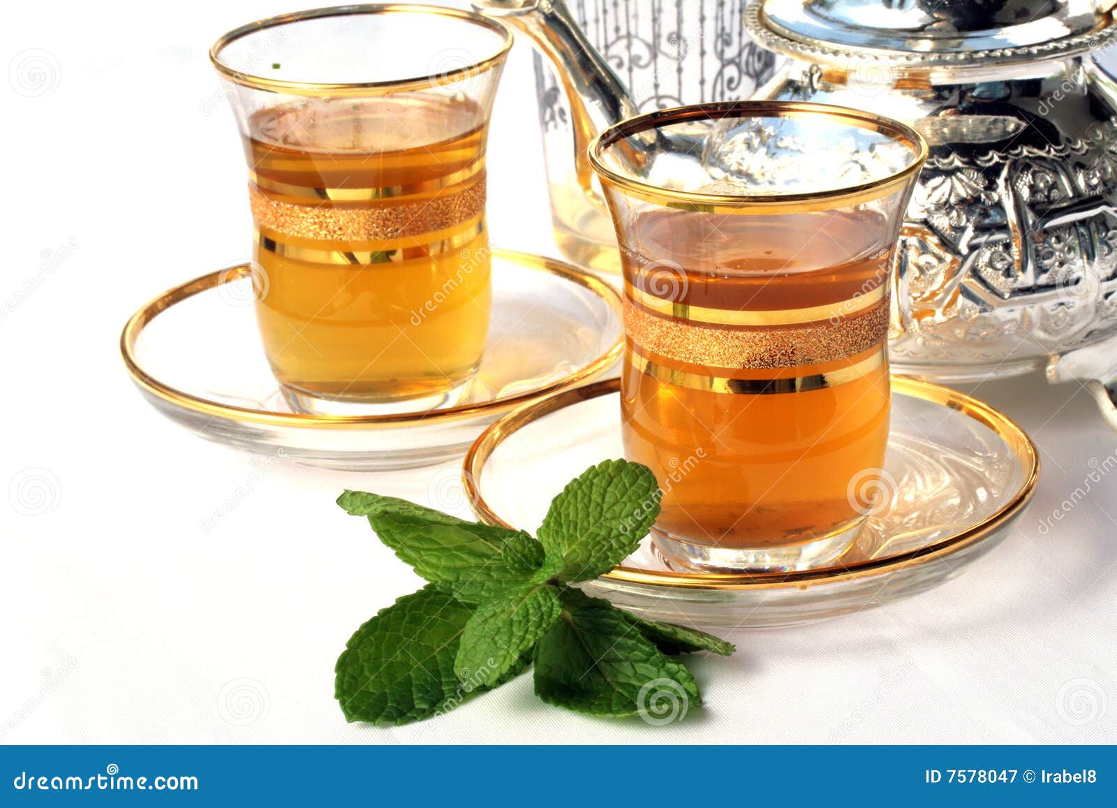 Traditionele Marokkaanse Muntthee Stock Afbeelding - Image of afrika ...