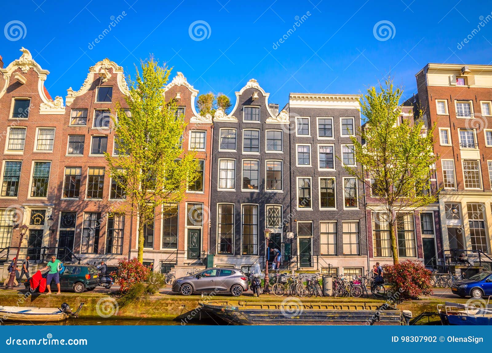 Traditionele Oude Gebouwen in Amsterdam, Netherland Redactionele ...