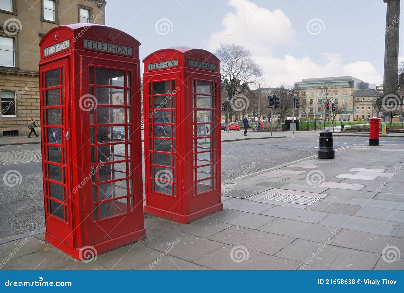 Traditionele Oude Stijl Rode Telefooncellen Stock Foto - Image of brits ...