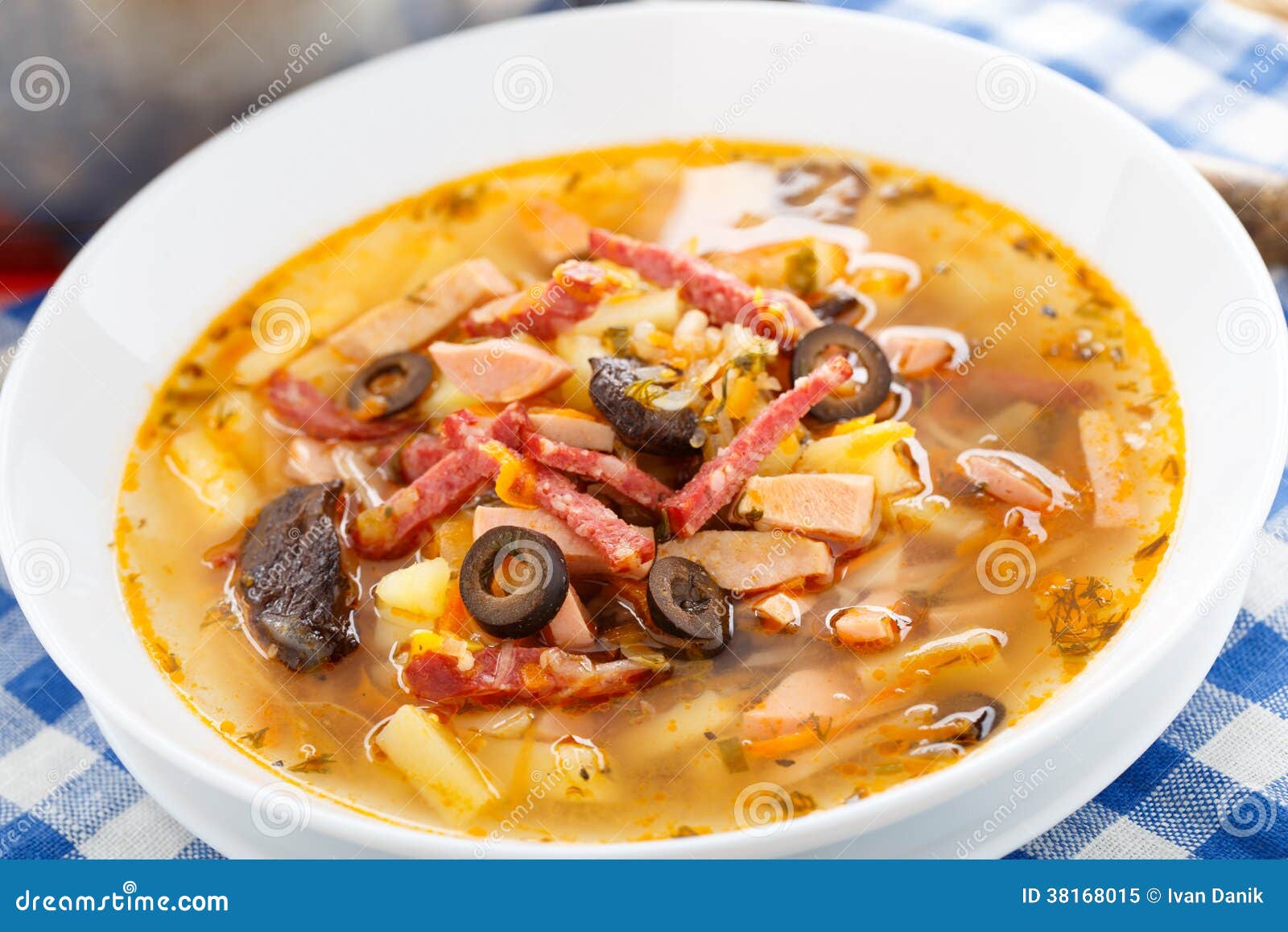 Russische Soljanka — Rezepte Suchen