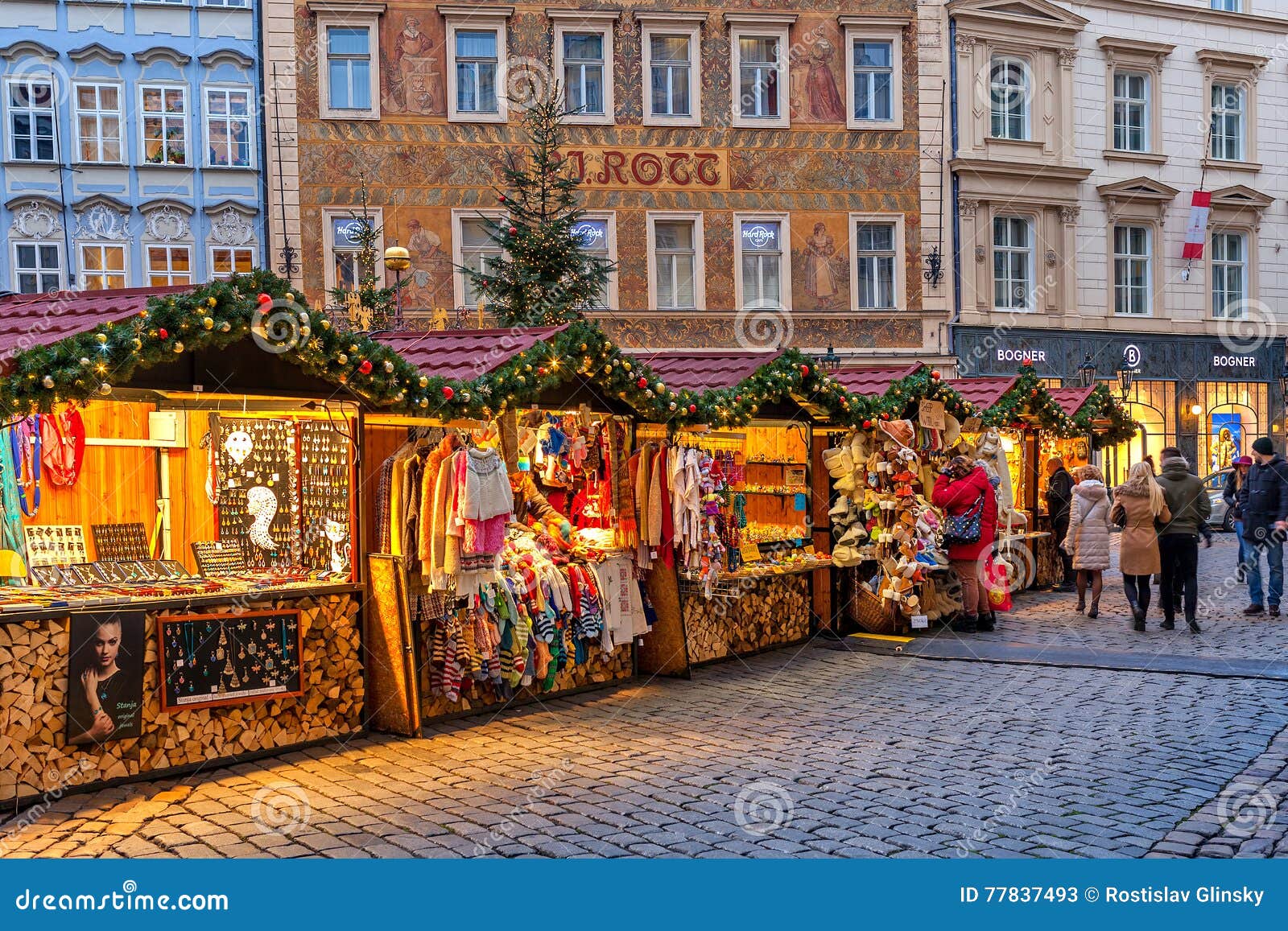 Traditionell Julmarknad I Prague Redaktionell Arkivfoto - Bild av beröm ...
