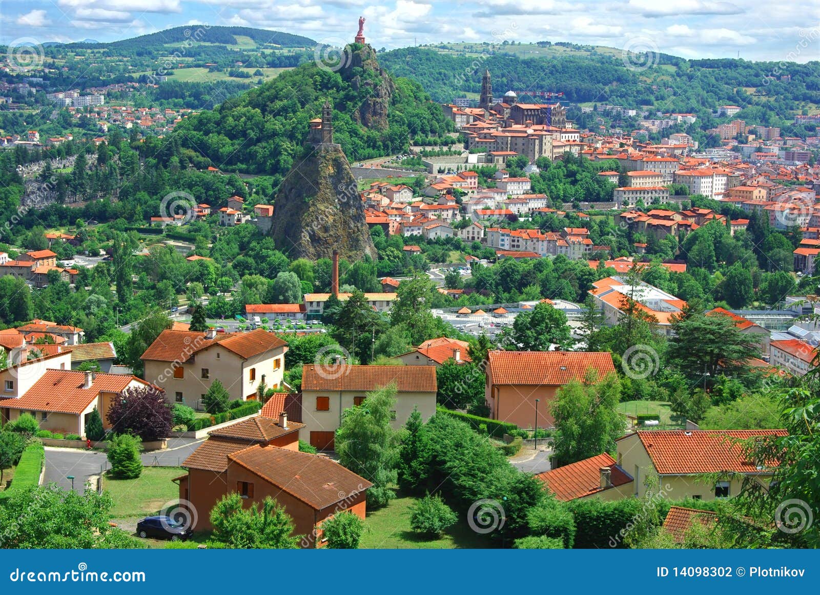 Traditionelle Architektur Von Le Pyui, Frankreich Stockfoto - Bild von ...
