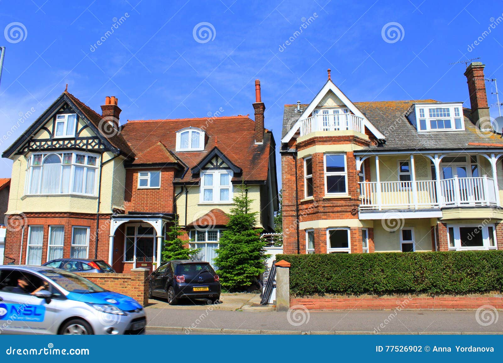 Traditionelle Englische Häuser Redaktionelles Stockfotografie - Bild ...