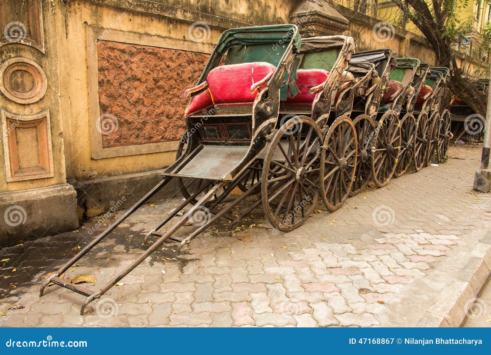 Traditionelle Rikscha stockbild. Bild von wagen, fahrrad - 47168867
