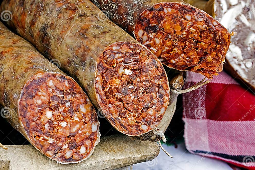 Traditionelle Rote Wurst Und Aspik 1 Stockbild - Bild von köstlich ...