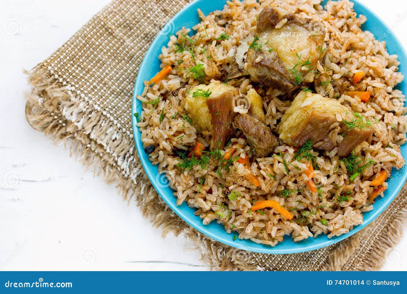 Traditioneller Usbekpilaf Von Devzira Reis Und Lamm Stockfoto - Bild ...