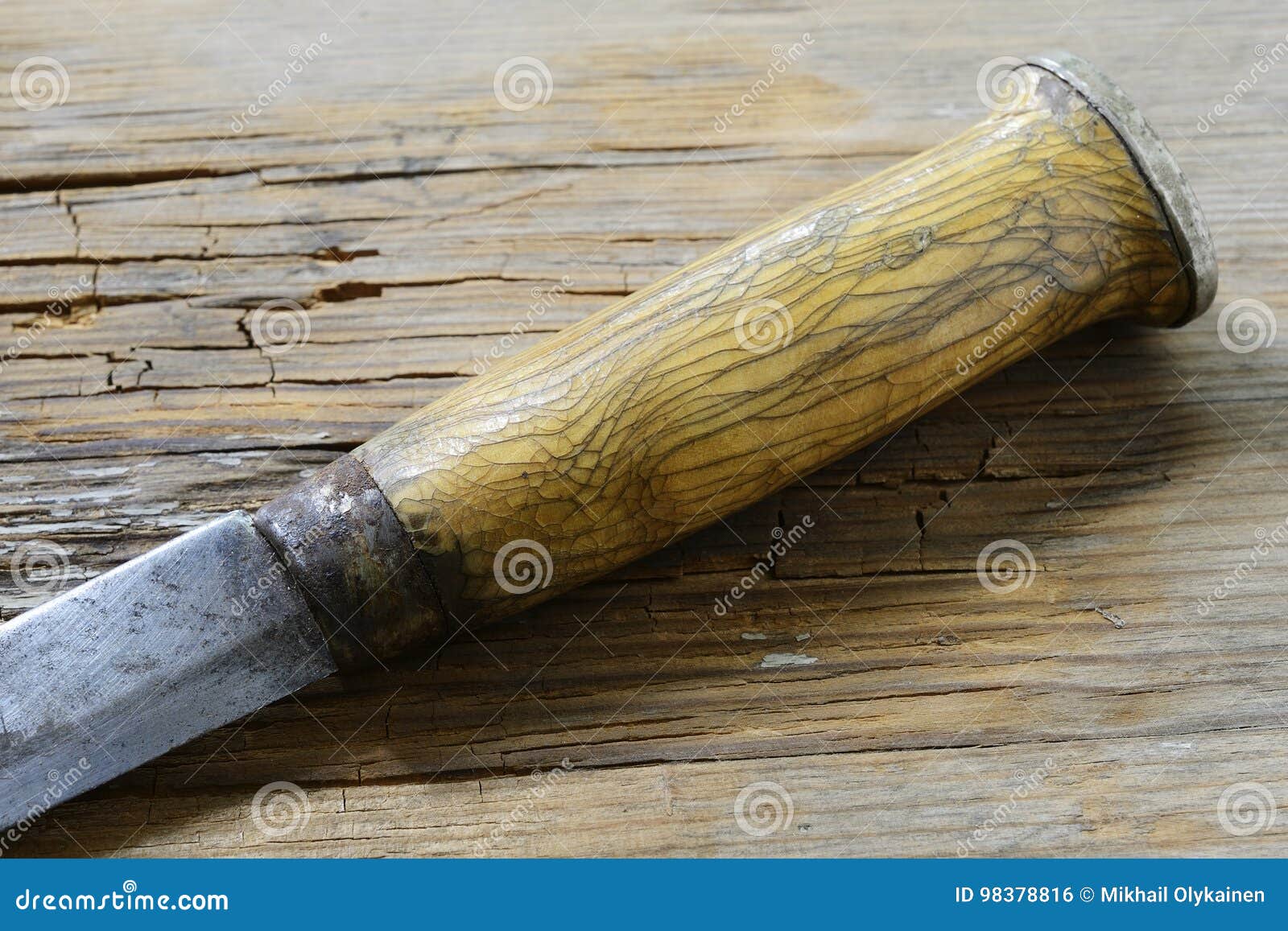Traditionelles Finnisches Messer Puukko Stockfoto - Bild von jagd ...