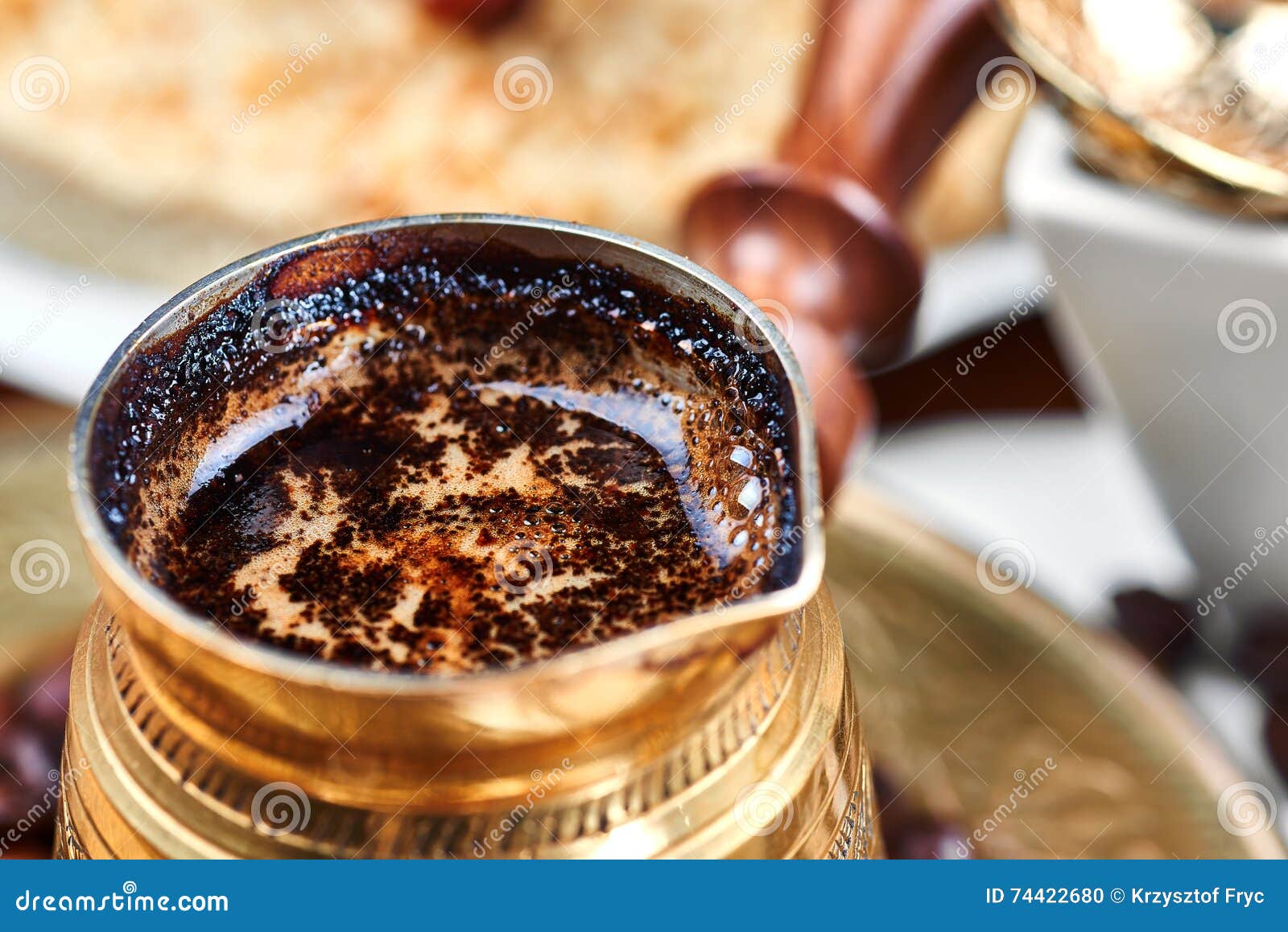 Traditionellt Turkiskt Svart Kaffe Arkivfoto - Bild av kök, östligt ...