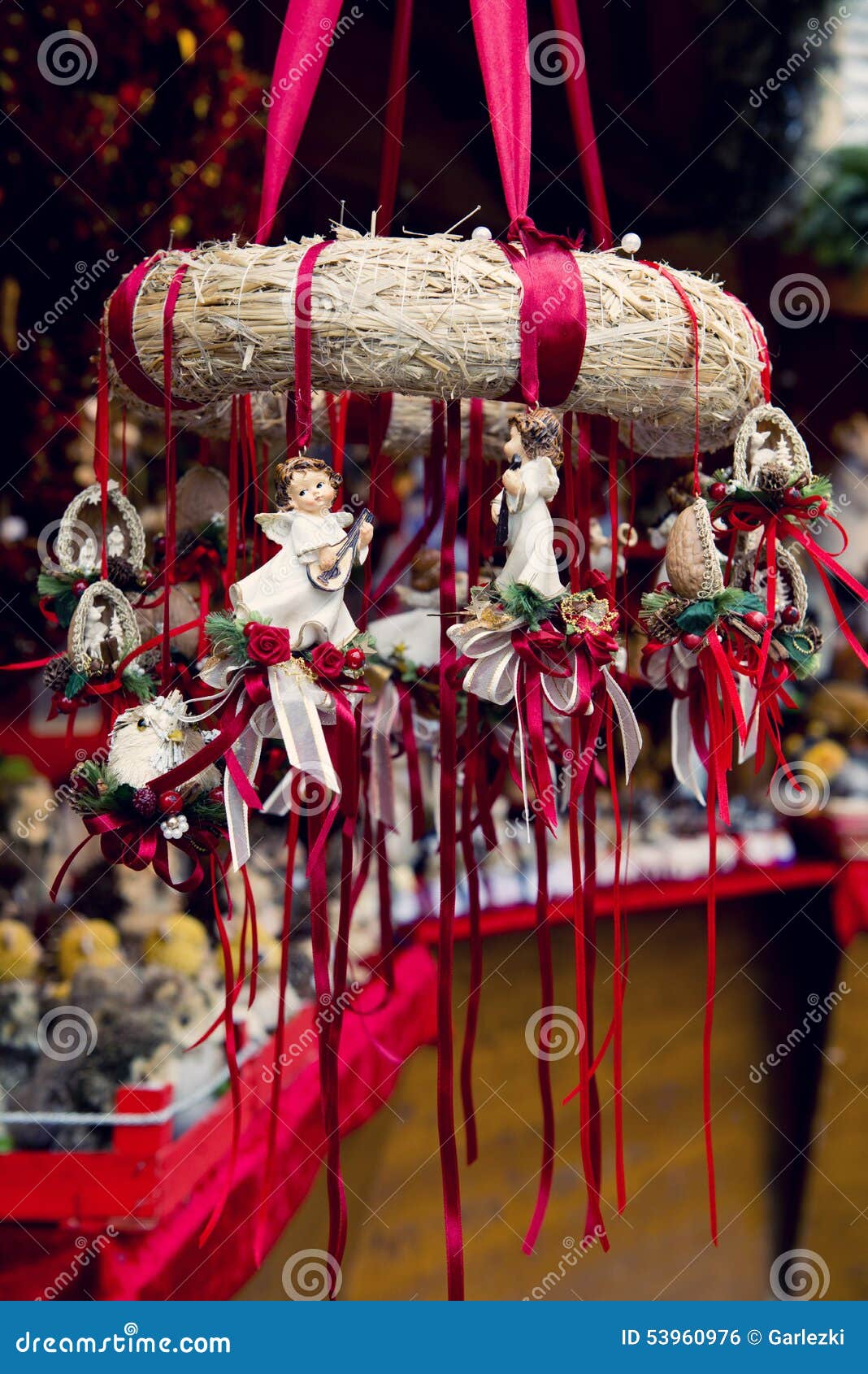 Traditionellt Tyskt Julpynt Arkivfoto - Bild av rött, natt: 53960976