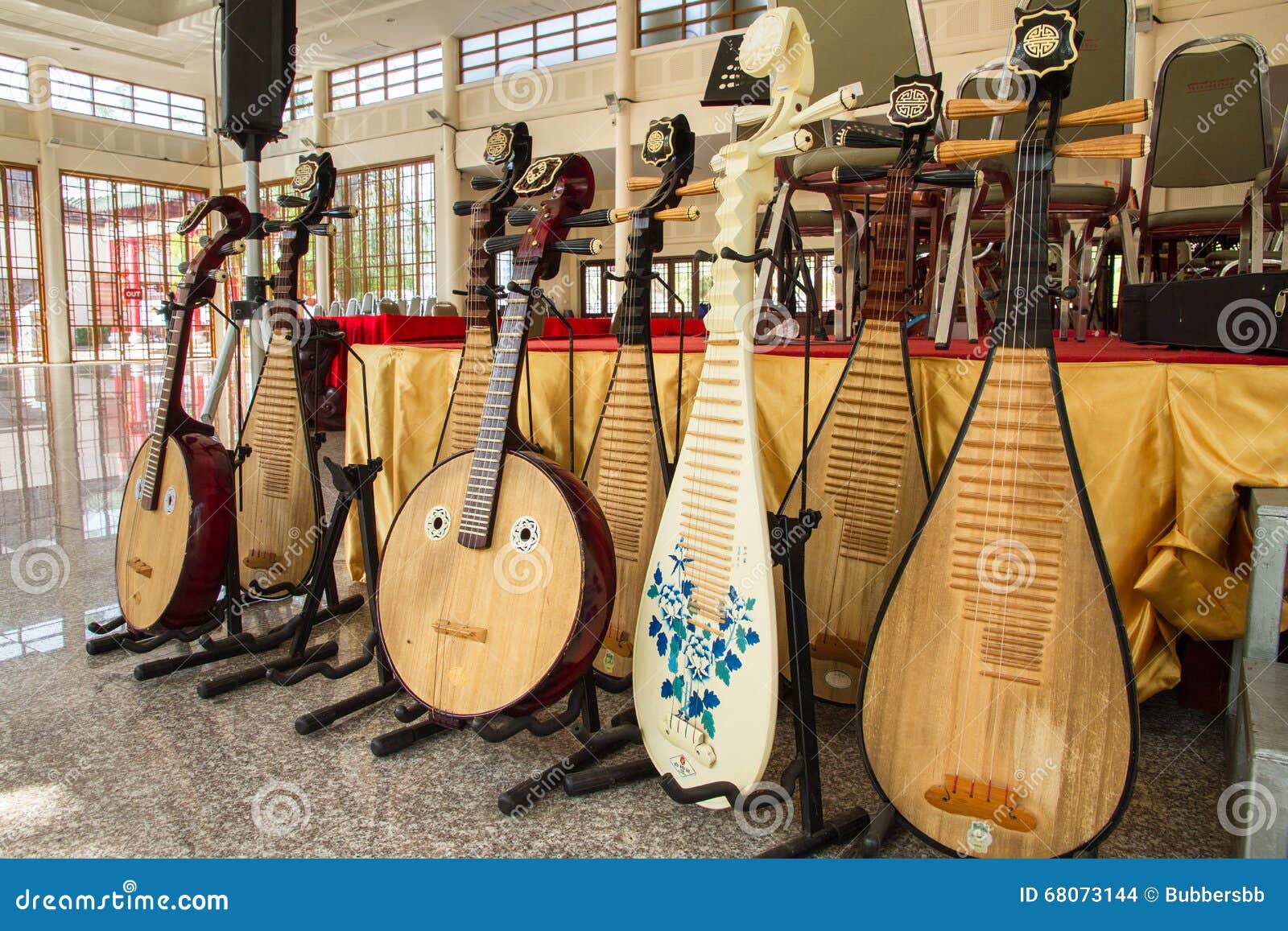 Traditionnel Un Instrument De Musique Chinois Photo stock - Image du ...