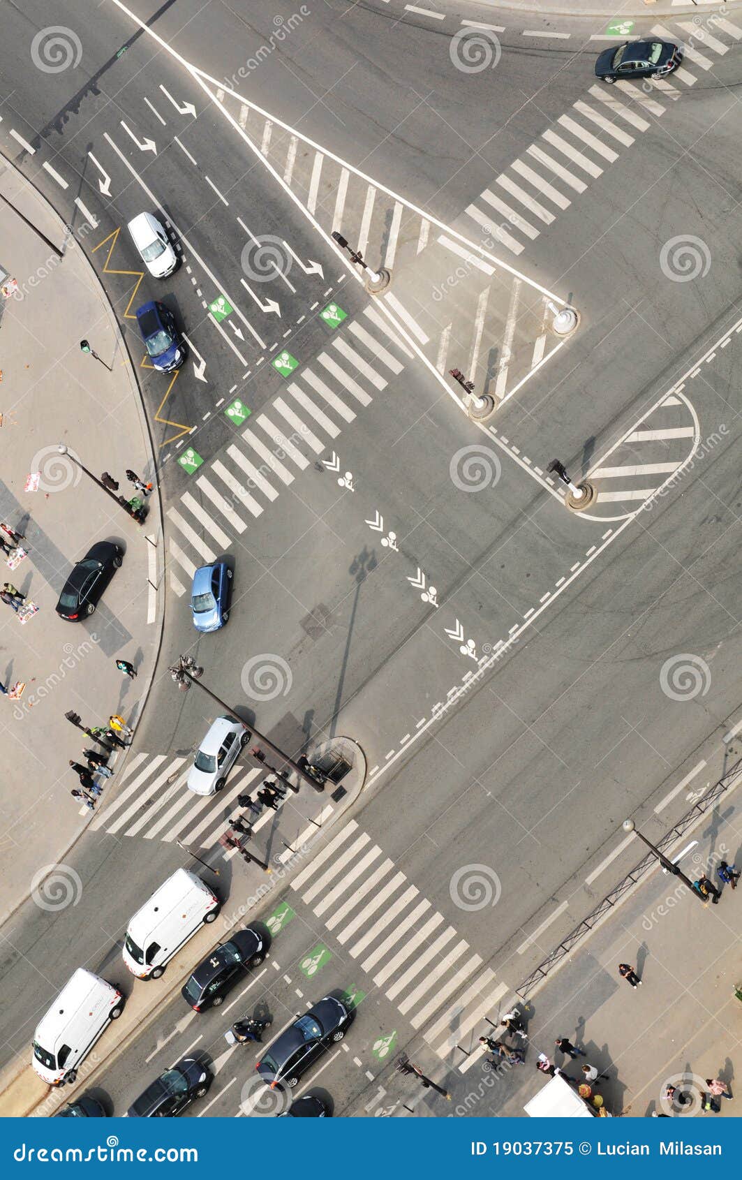 Traffic editorial image. Image of priority, view, pedestrian - 19037375