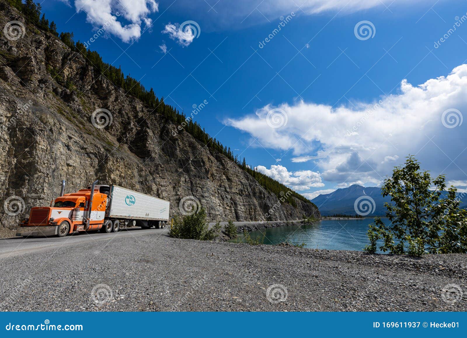 Traffic of the Alaska Highway Editorial Photography - Image of ...