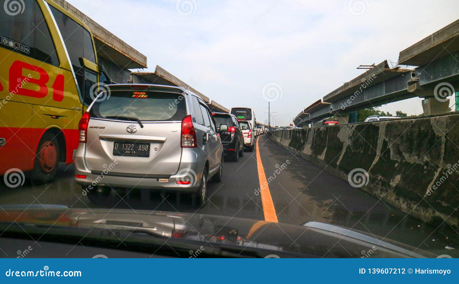 Traffic congestion editorial photography. Image of urban - 139607212 Traffic congestion editorial photography. Image of urban - 139607212