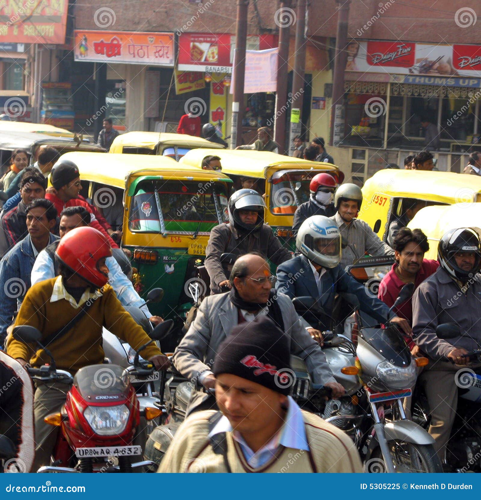 Traffic Congestion in India Editorial Image - Image of rickshaw ...