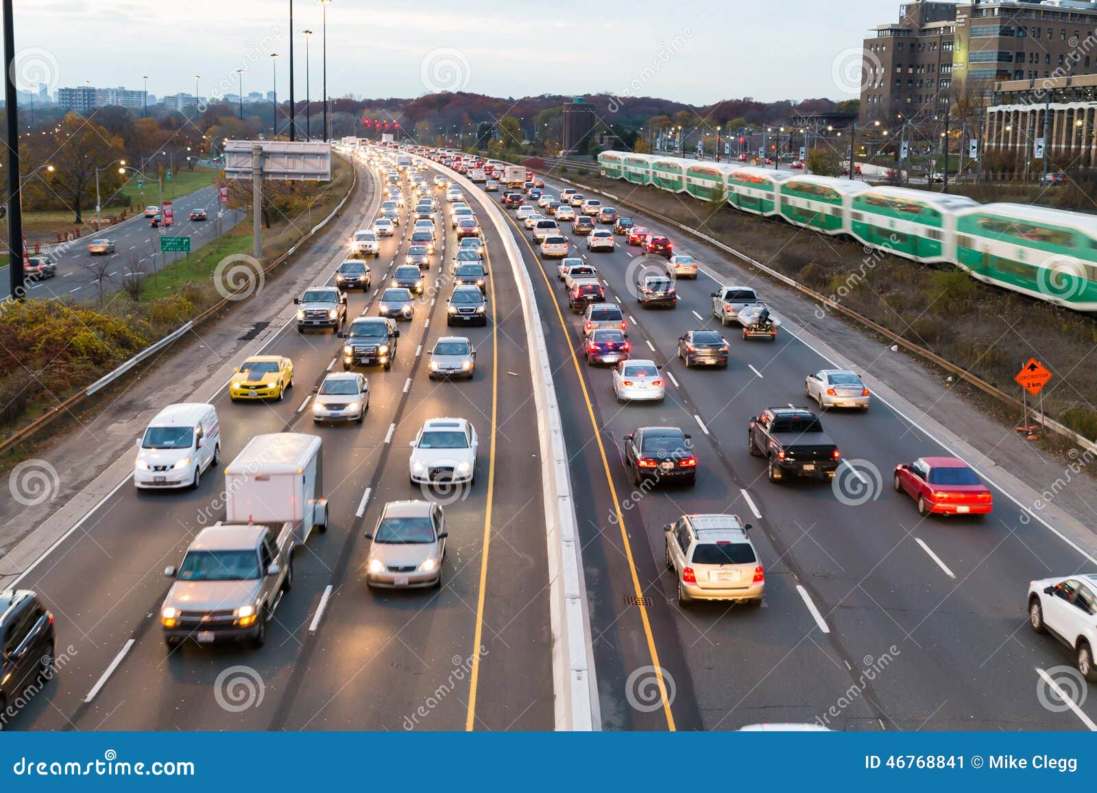 Traffic on the Gardiner Express Editorial Photo - Image of toronto ...