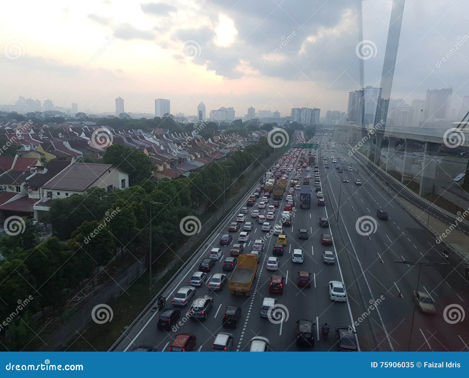 Traffic Jam editorial image. Image of traffic, train - 75906035