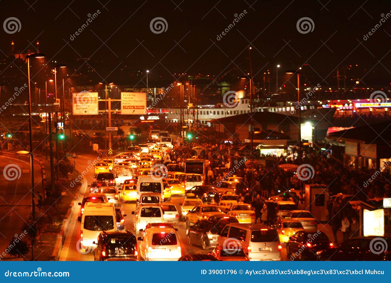 Traffic jam in Istanbul editorial photo. Image of highway - 39001796