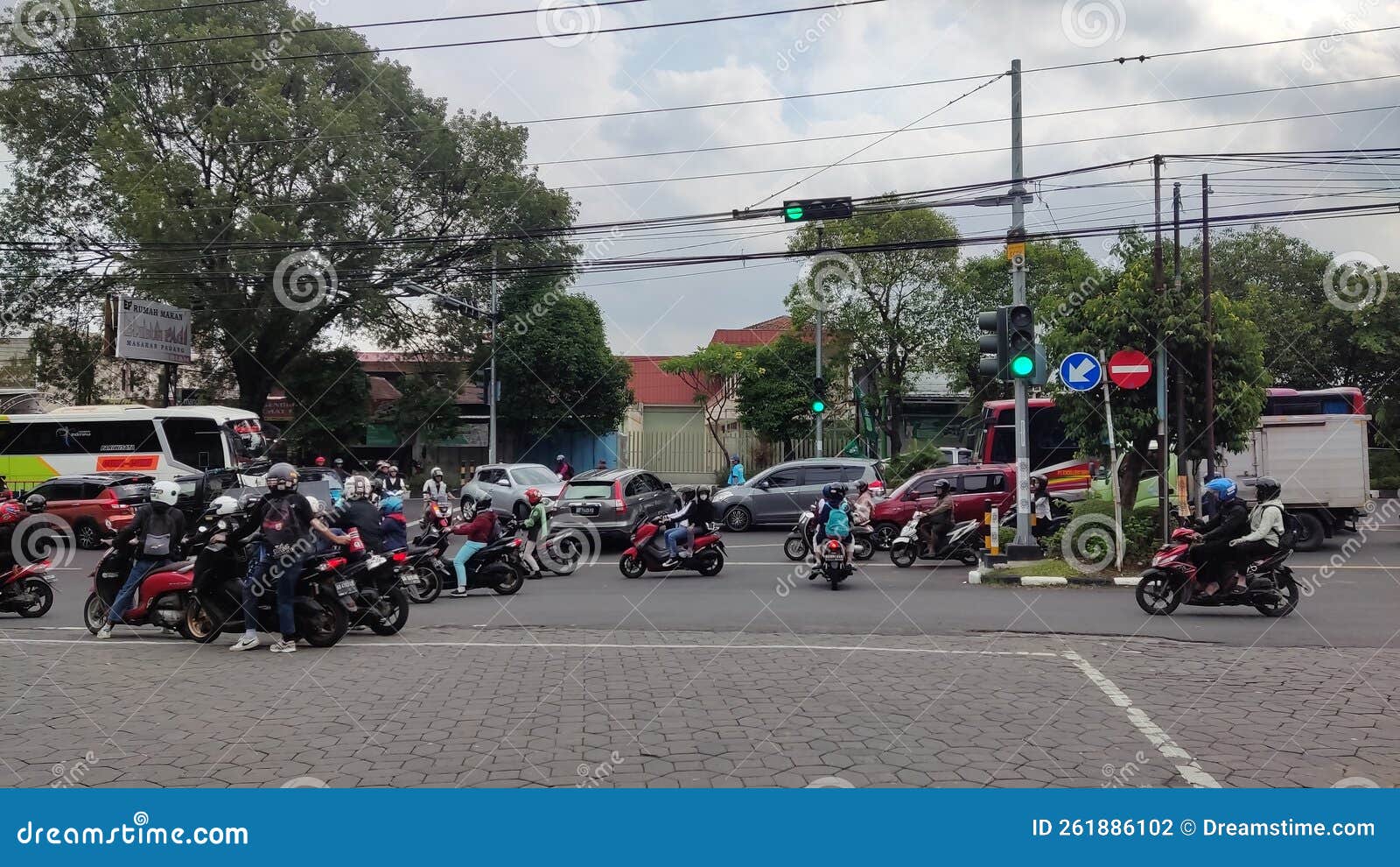 Traffic Jam Motorcycle Bus Car Editorial Photography - Image of three ...