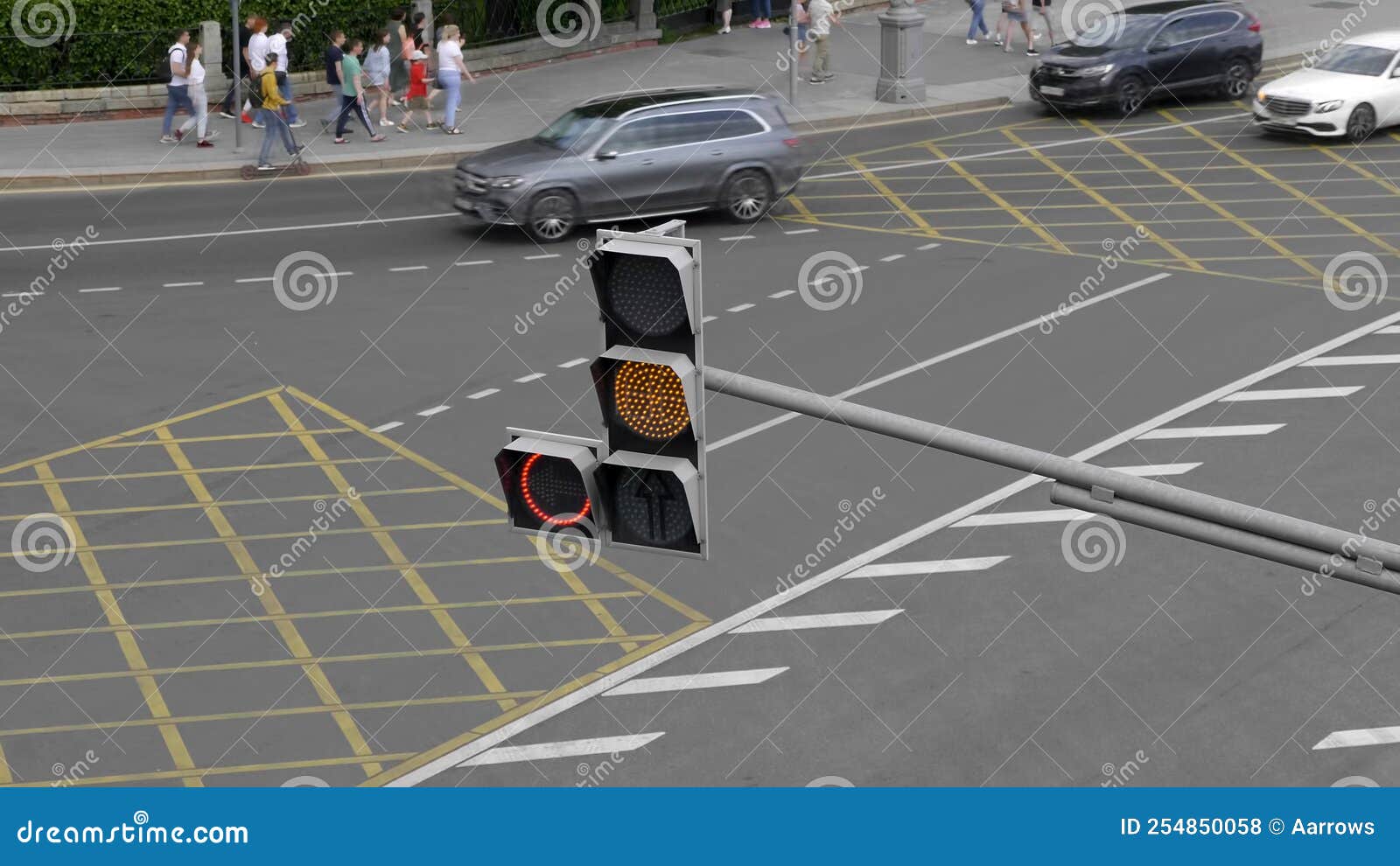 Traffic Light Adjusting Traffic at the Crossroads of Moscow Stock Photo ...