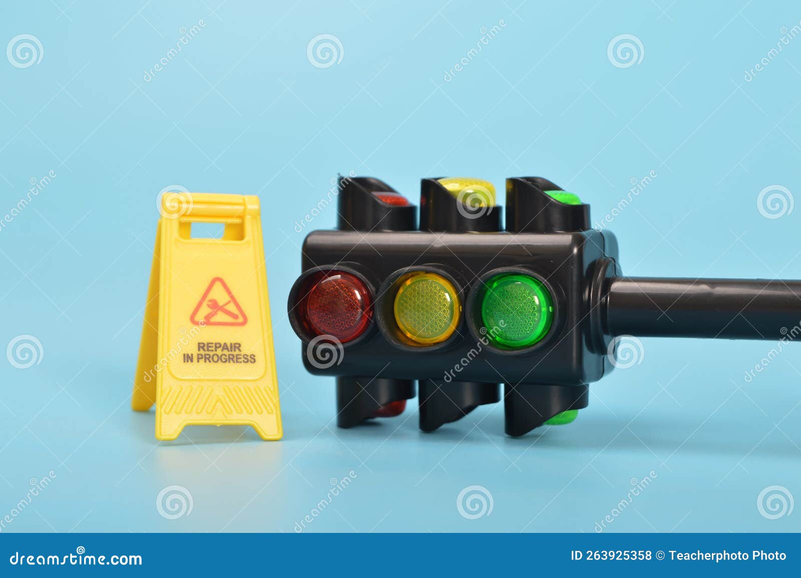Traffic Light Damaged and Repair in Progress Sign Stock Photo - Image ...
