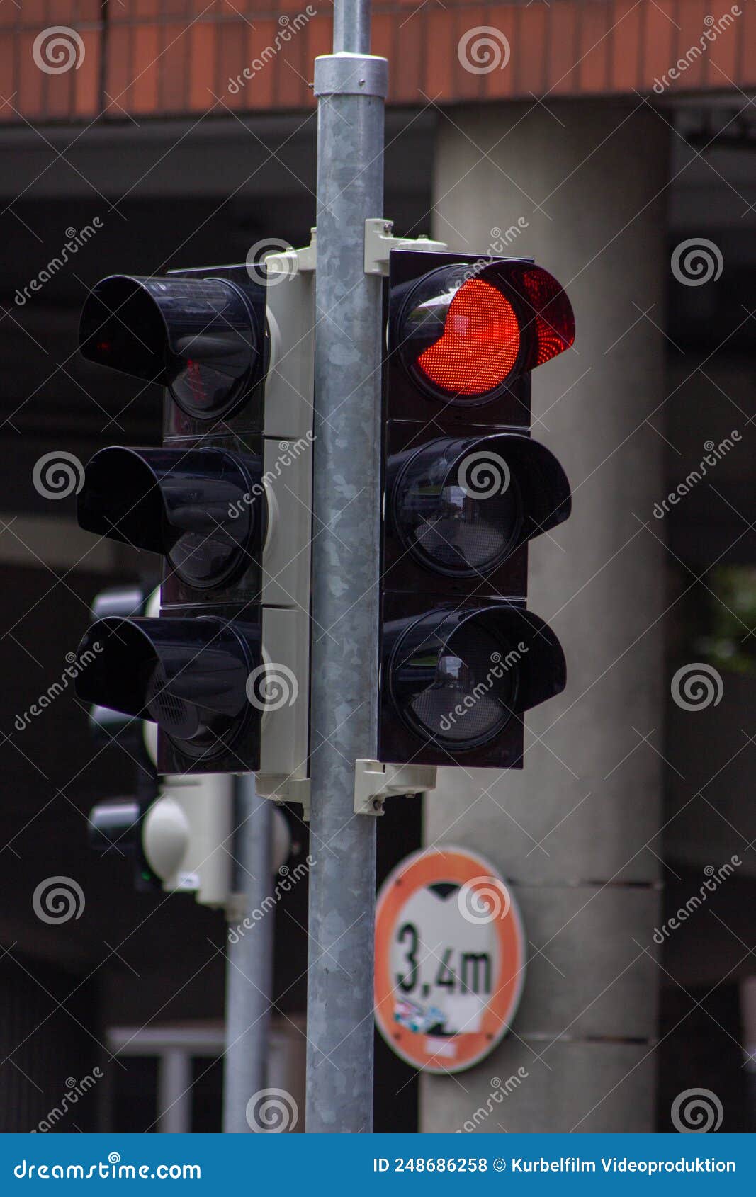 Traffic Light at an Intersection Stock Photo - Image of lighting ...