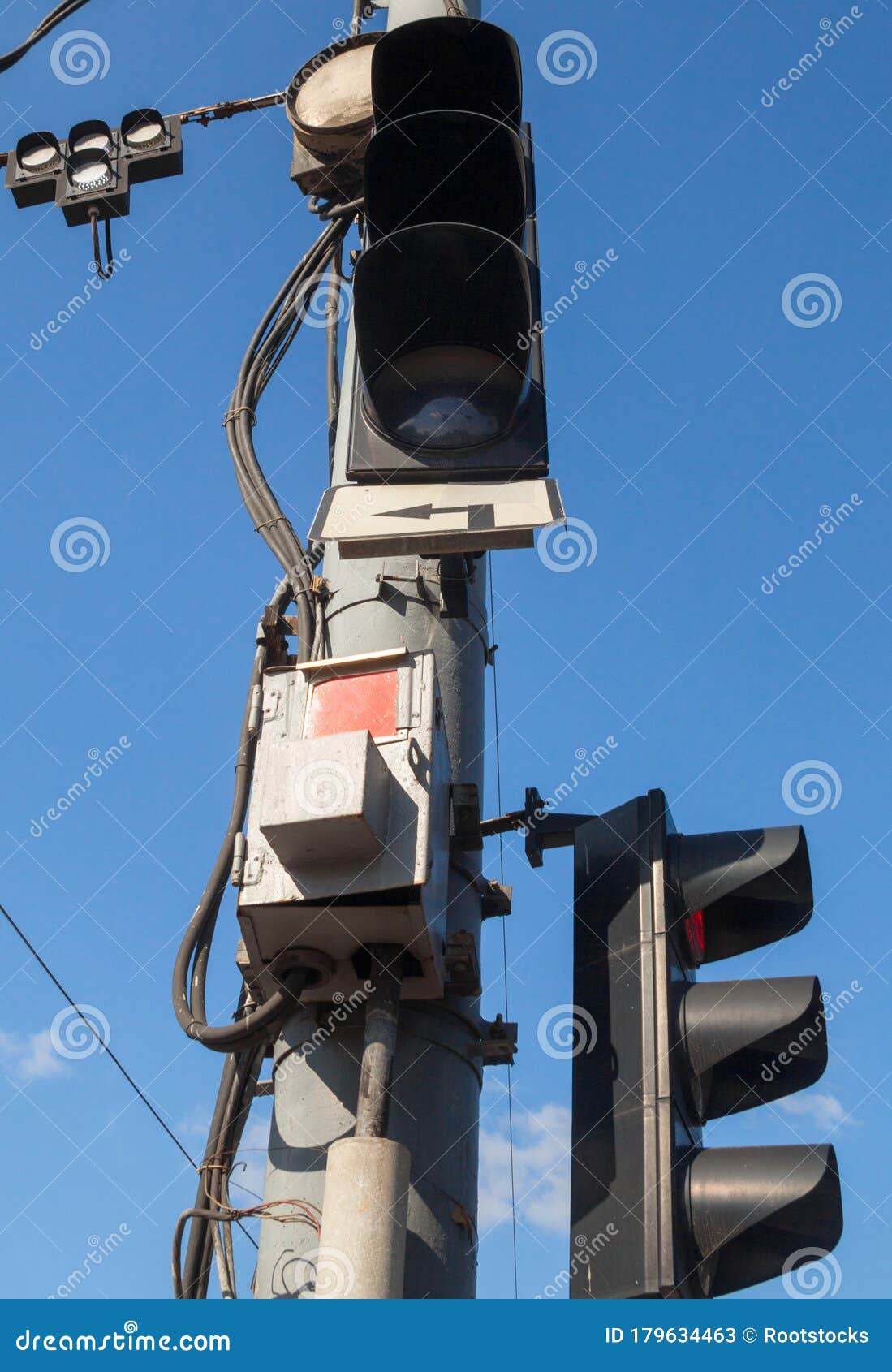 Traffic lights on the post stock image. Image of crossroad - 179634463