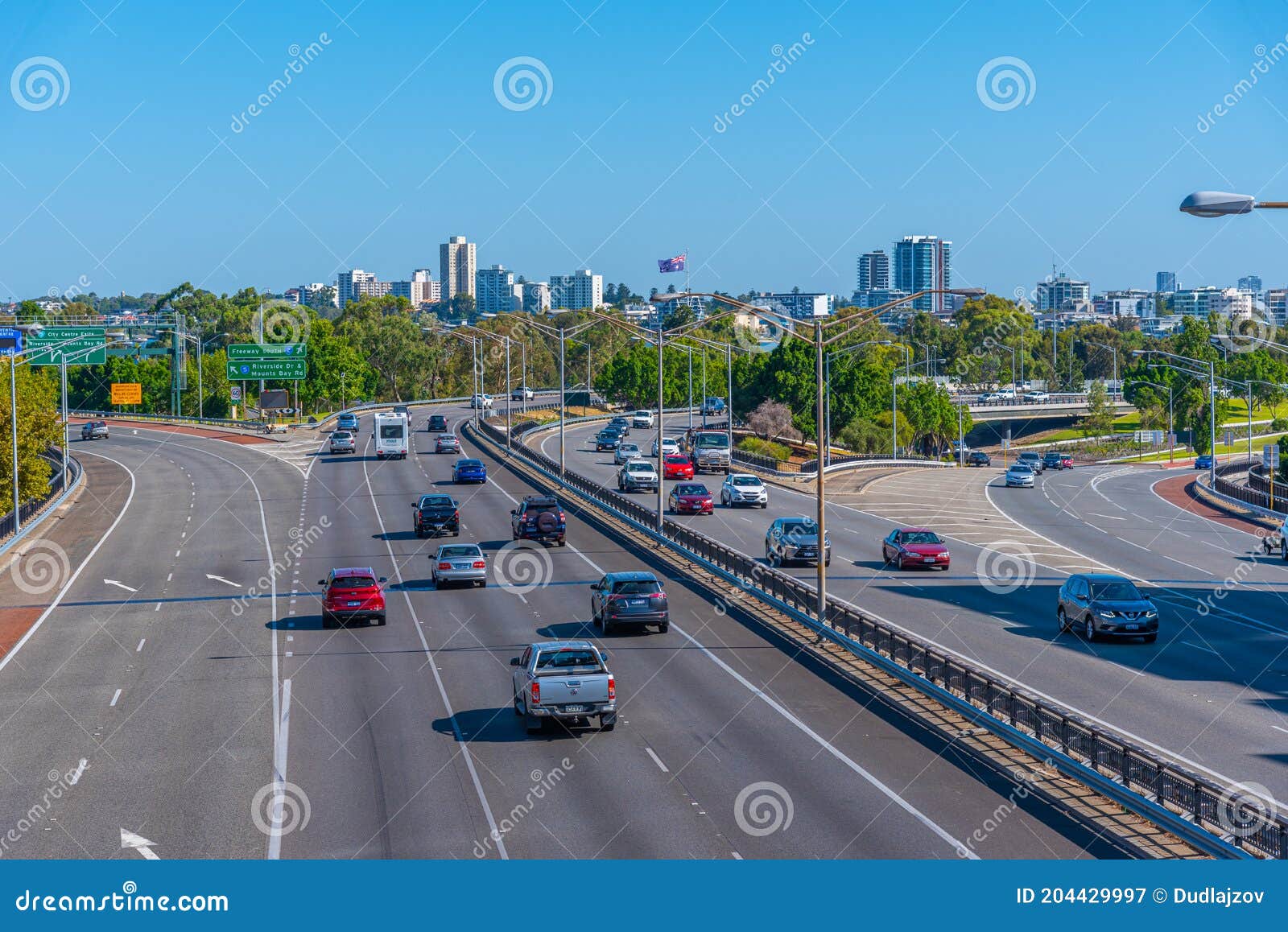 Traffic on Mitchell Freeway in Perth, Australia Editorial Photography ...