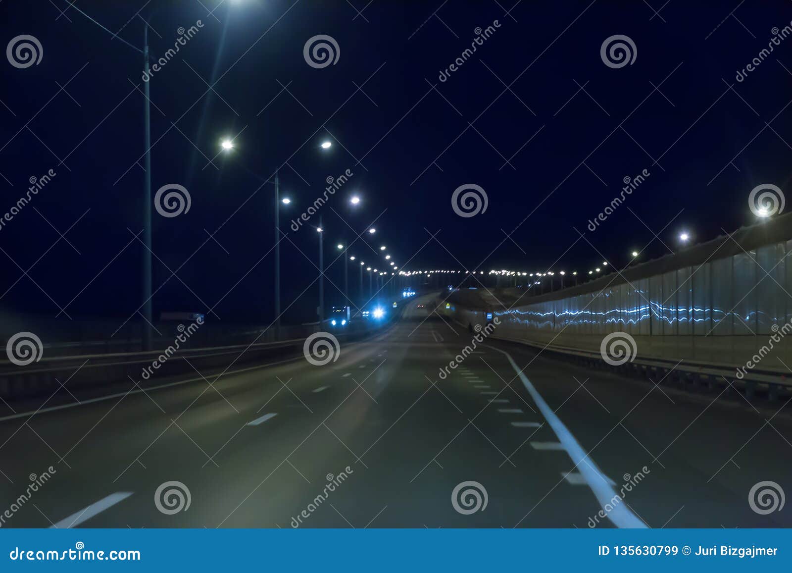 Traffic on the Night Freeway Stock Image - Image of light, site: 135630799