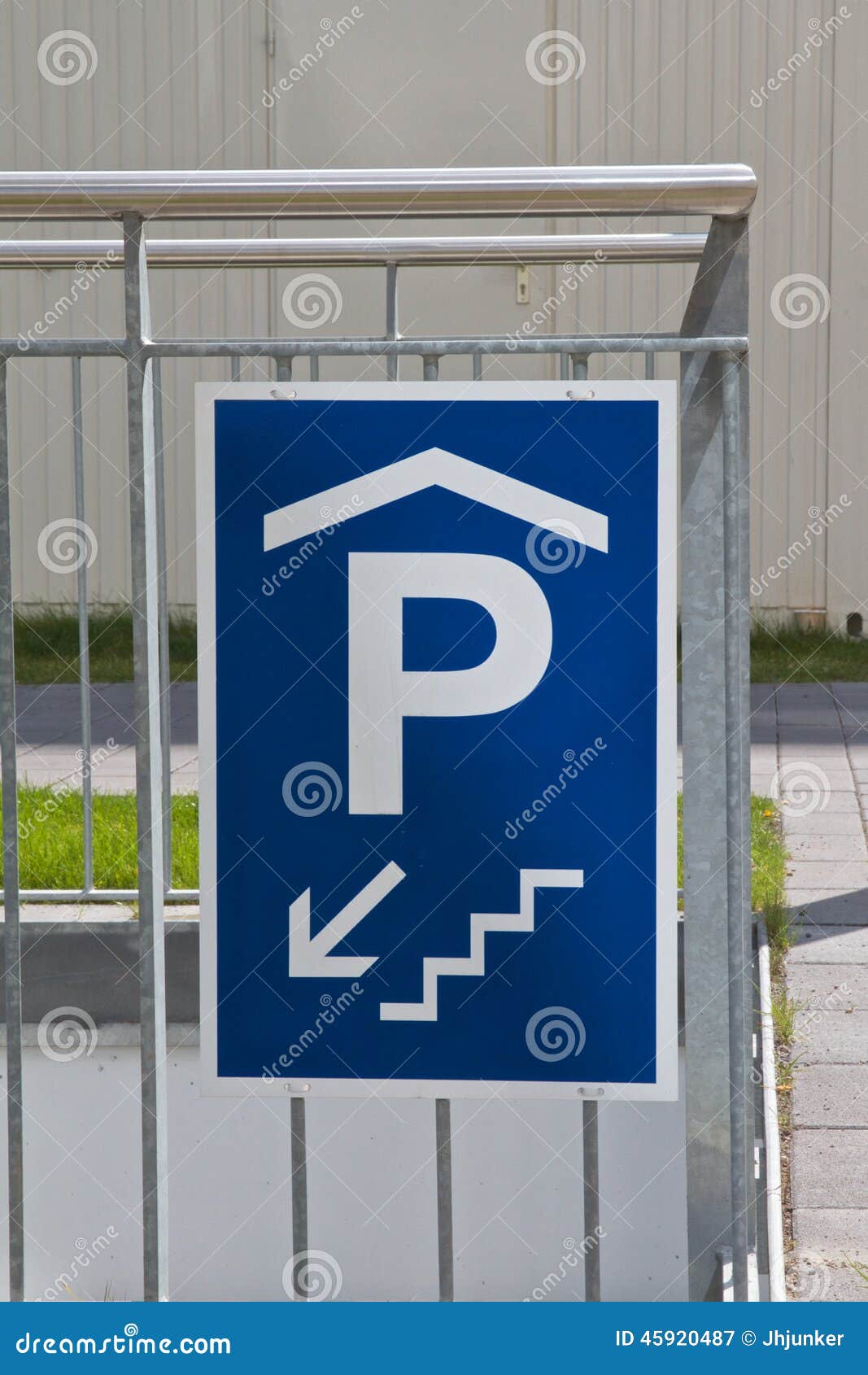 Traffic Sign: Underground Parking Stock Image - Image of rectangular ...