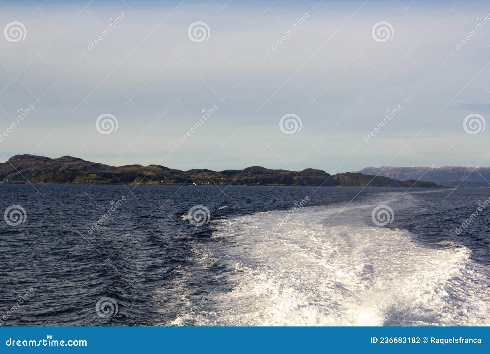 Trail on Water of Fast Moving Boat Stock Photo - Image of rear ...