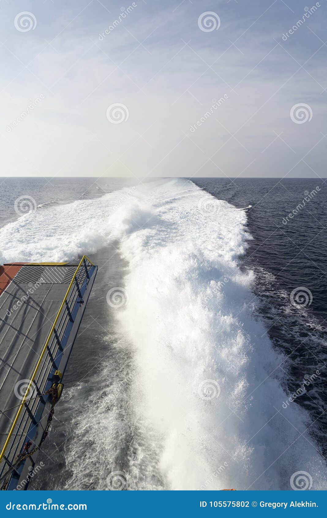 Trail on Water Surface Behind of Fast Moving Motor Boat Stock Photo ...