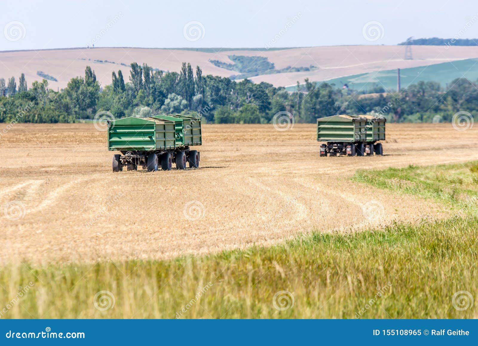 Trailer on a Field at Harvest Stock Image - Image of baker, harvesting ...