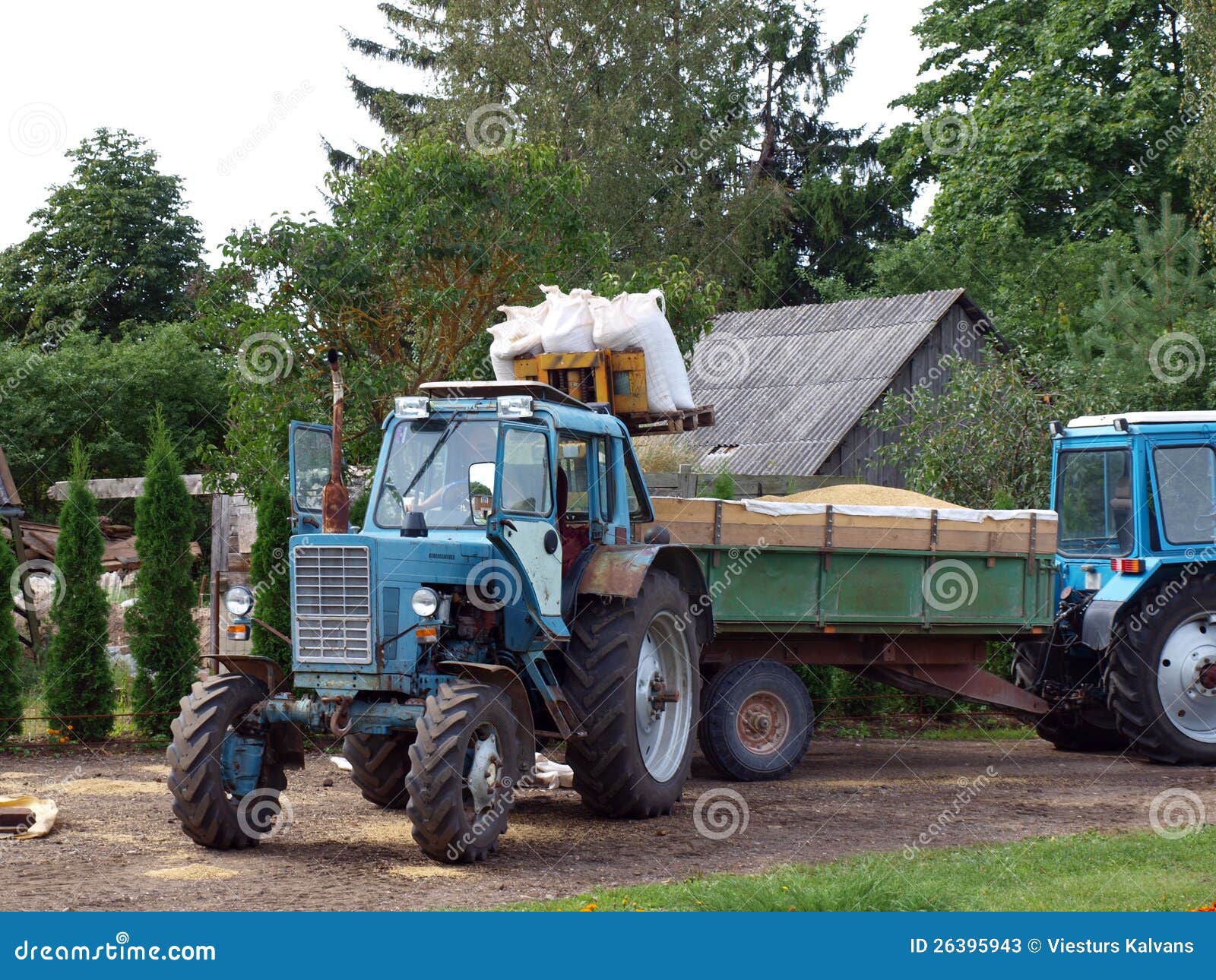 Trailer loading stock image. Image of work, lift, farm - 26395943