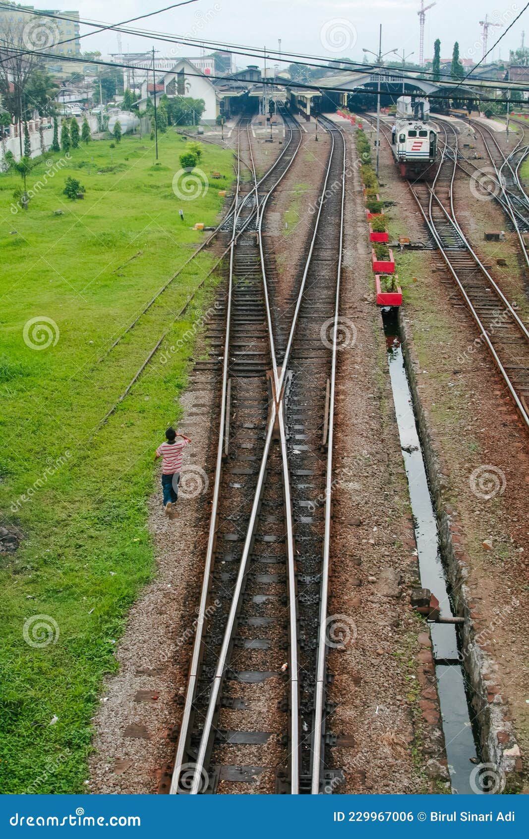 The Train at Bandung Station Editorial Photo - Illustration of track ...